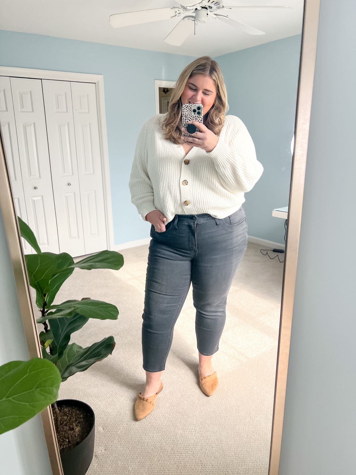 Plus Size Madewell Jeans Review - www.carlakiley.com
